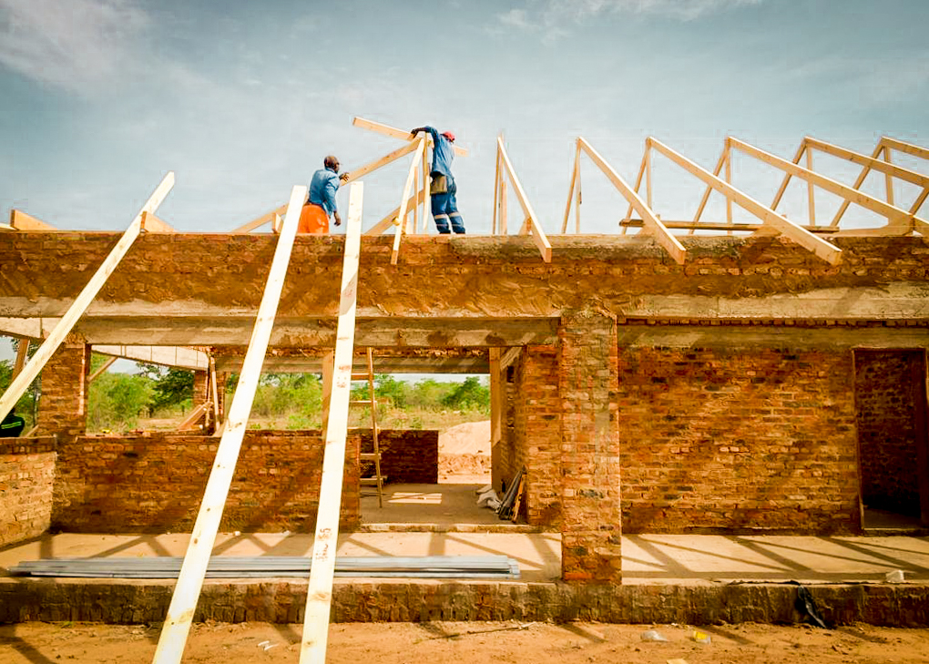 Improving Healthcare in Africa: Binga Clinic to Change Mothers' Lives ...